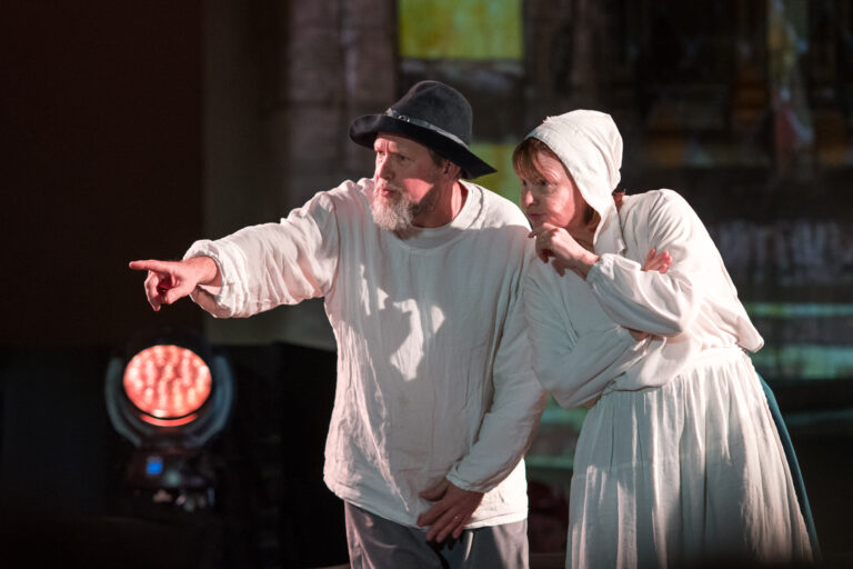 Paris cœur de Lumières, le show éblouissant à l’Eglise Saint-Sulpice en ...